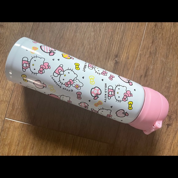 Hello Kitty | Dining | Only 2 Left Hello Kittynwt Medium Thermos | Poshmark